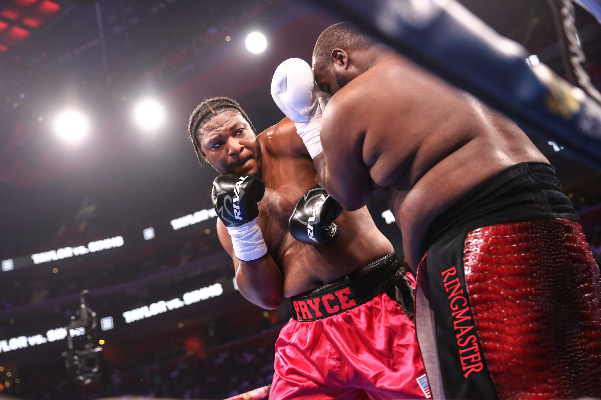 LR_FIGHT NIGHT-TAYLOR VS SIMMS-TRAPPFOTOS-07262025-5746 - Inside the ...