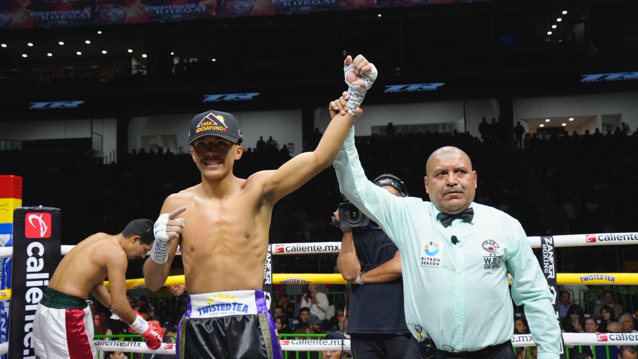 Montalvo & Referee - Inside the Ropes Boxing - Your #1 source for ...